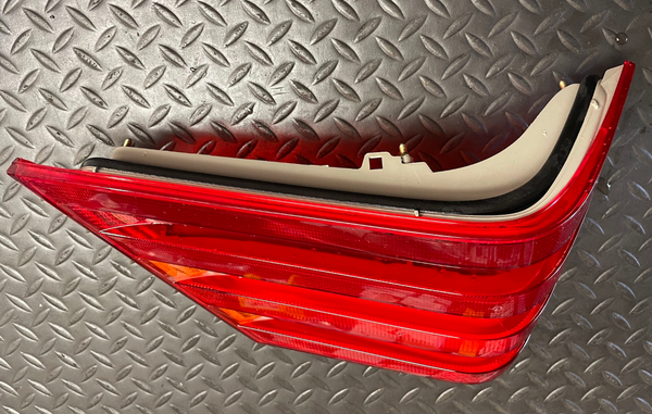 Left Tail Light Assy - 140-820-05-64 - For Mercedes-Benz W140 S-Class ...